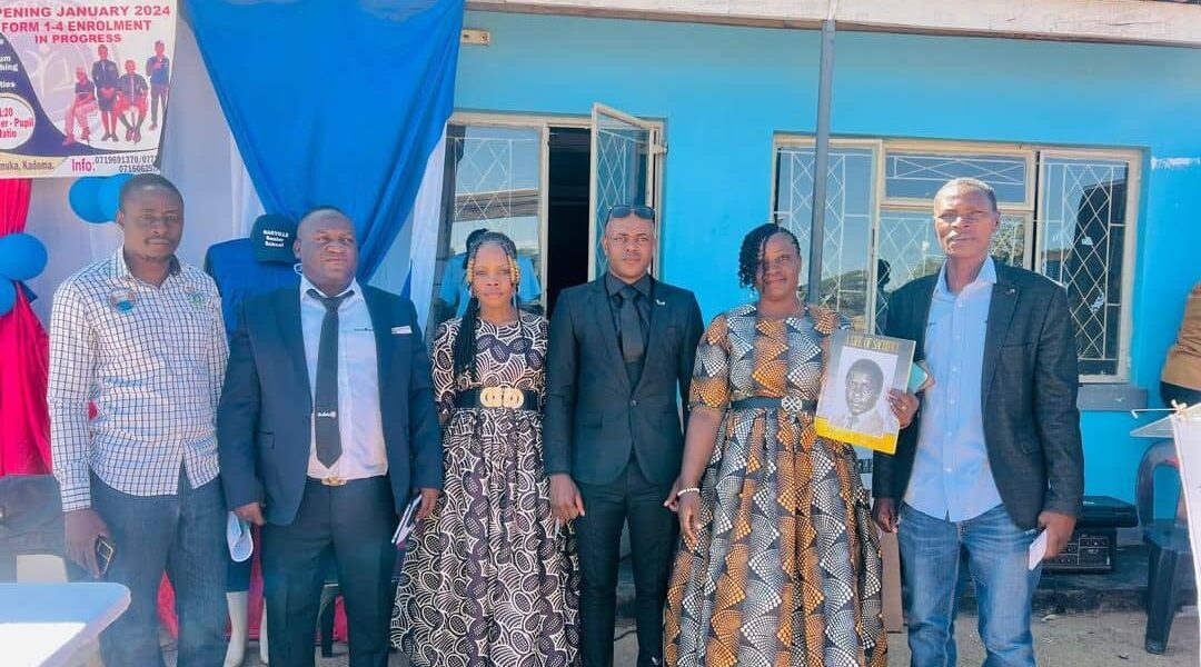 OAKVILLE COLLEGE, KADOMA BLESSED WITH THE BOOK ‘A LIFE OF SACRIFICE ...